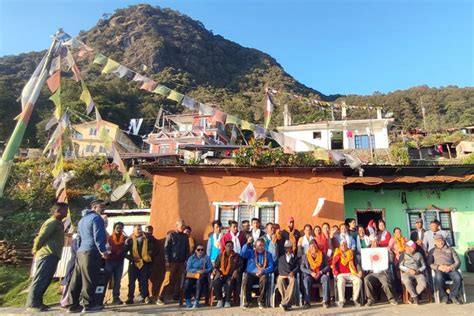 काठमाडौँ ३ राप्रपा र कांग्रेसबाट एमालेमा प्रवेश