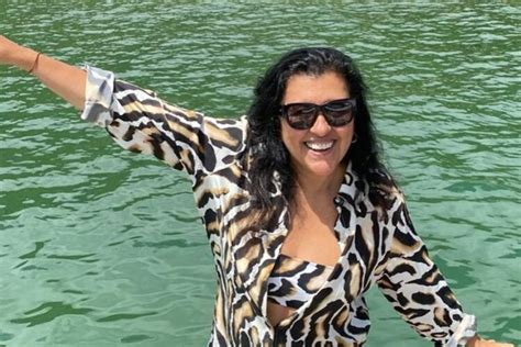 10 Hot Sexy Regina Case Bikini Pics