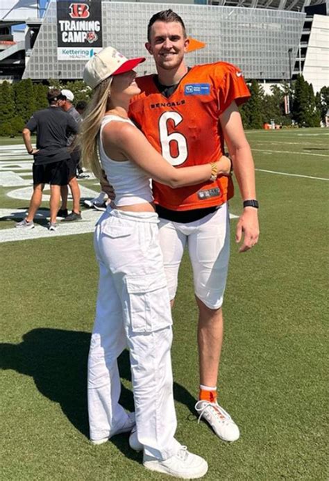 Jake Brownings Girlfriend Stephanie Niles Attends Cfp Championship