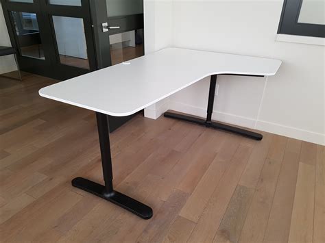 White Ikea Bekant Corner Desk Includes Screen Allsold Ca Buy And Sell