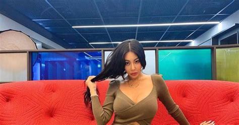 ‘美친 몸매 제시 개미 허리 압도적인 볼륨감 [★shot ]