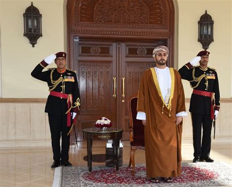 صاحب السمو السيد ذي يزن يرعى احتفال الحرس السلطاني العماني صحيفة وهج