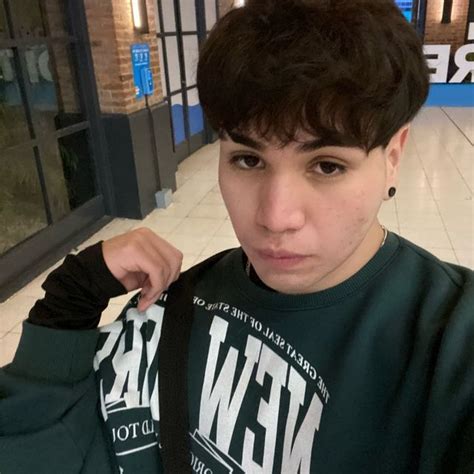 кev Kintos A • Threads Say More