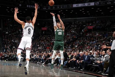 極力誌籃球 Clutch 暑假唔練射波等幾時 🏀 🏼 三分是籃球員可以動用的最高火力。kyle