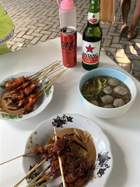 해외 인도네시아 발리 길리섬 선셋 포인트 포토스팟 현지 맛집 Sumi Sate 윤식당 촬영지 후기 에어컨 빵빵한 카페