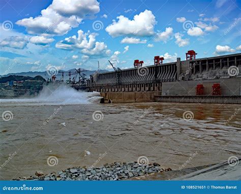 Three Gorges Dam Stock Image Image Of Asia Large China 108521651