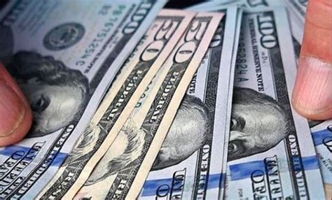 El Dólar Blue Inició La Semana En Alza Y Cerró En Un Récord De 371