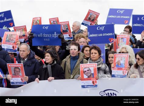 Nouveau rassemblement au Trocadéro des mères de l espoir organisé par