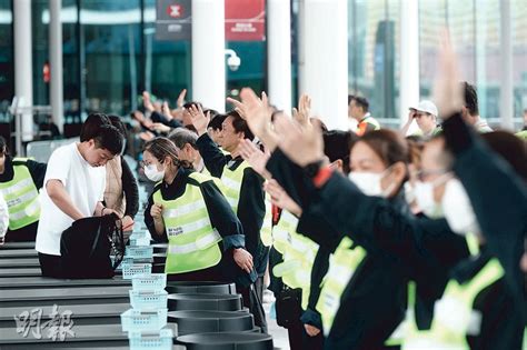 啟德體育園開幕多讚精彩 聲光可改善 李家超：港再衝雲霄 信巨星榮幸在此表演 20250302 要聞 每日明報 明報新聞網