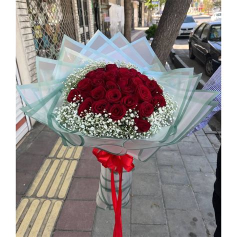 دسته گل کد 5001 گل اور