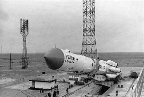 November 20 1998 The First Module Of Iss International Space Station Flies Into Space