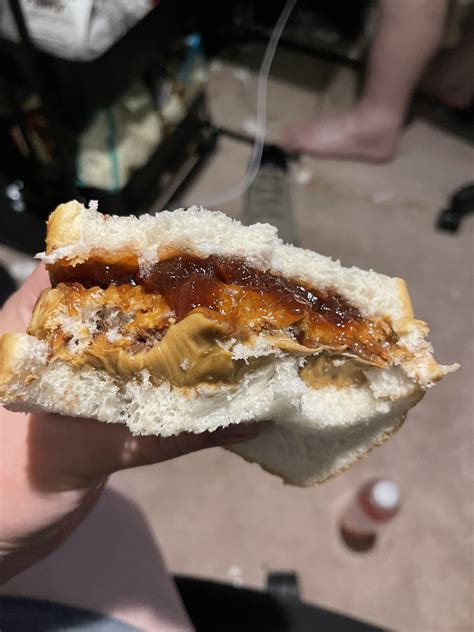 Guys If You Put A 3rd Slice Of Bread You Can Add 2 More Toppings Rhigh