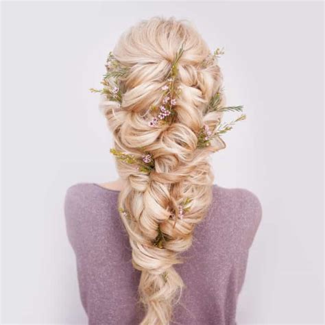 26 Long Blonde Curly Hairstyles For Women Photo Ideas Headcurve