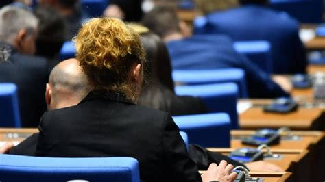 На първо четене С голямо мнозинство НС гласува трите законопроекта за промени в Закона за