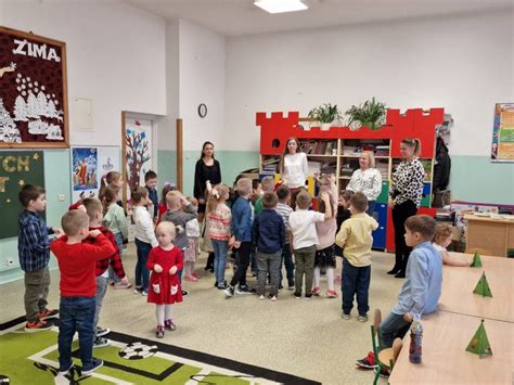 Spotkanie wigilijne w przedszkolu Zespół Szkół w Krzemieniu