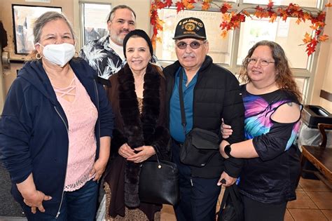 Leaders And Dfac Staff Thank The Troops During Thanksgiving Article