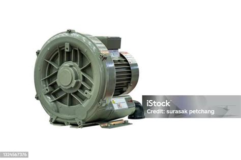 클리핑 경로로 격리된 전기 모터를 갖춘 산업용 반자동 원심 소용돌이 공기 펌프 송풍기 또는 진공 펌프의 고압 원심 분리기에 대한 스톡 사진 및 기타 이미지 Istock