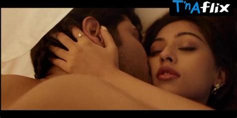 Anu Emmanuel Sexy Scene In Urvasivo Rakshasivo