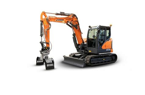 New Develon Products At National Ploughing Championships Lectura Press