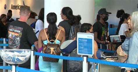 Hundreds Of Flights Canceled Over Fourth Of July Weekend Cbs News