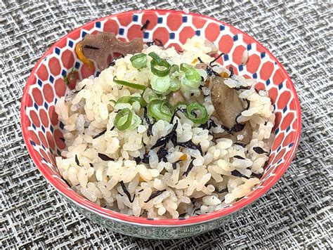 最高においしかった。余った「ひじきの煮物」でつくる炊き込みご飯レシピ