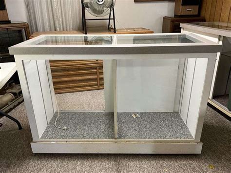 Lighted Display Case On Wheels 39 5 T X 5 L X 26 Legacy Auction Company Lighted Display Case On Wheels 39 5 T X 5 L X 26 Legacy Auction Company