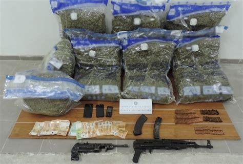 Разбиха голяма престъпна група за трафик на наркотици в Гърция