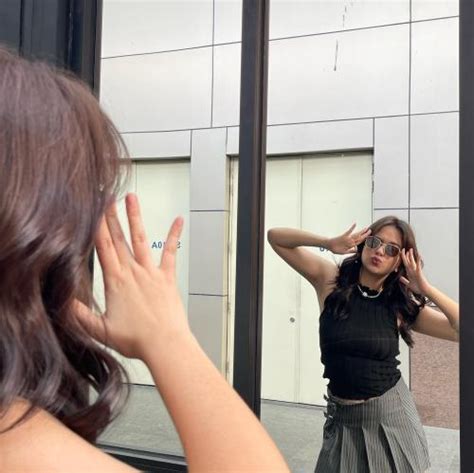 Calon Kakak Ipar Fuji Intip 6 Potret Seksi Rebecca Klopper Yang Aduhai