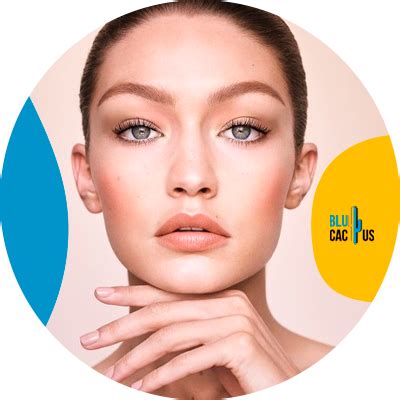 Cuál es la estrategia de redes sociales de Maybelline en España