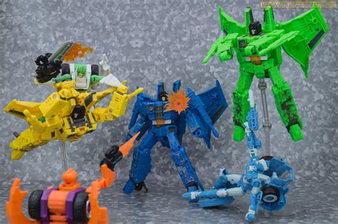 Rainmakers 3 Pack War For Cybertron Siege Transformers Generations