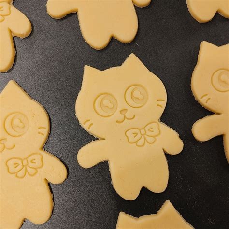 케이크디아망 On Twitter 기능장님의 기분에 따라 하트버터고양이 댜망이는 랜덤으로 예쁜 리본을 달고 출고되기도 한답니다