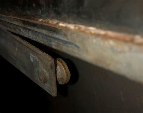 Needing Front Passenger Window Rail That Glues To The Bottom Of The Glass