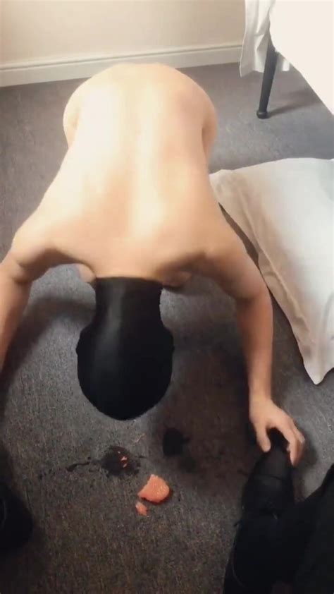 Chinese Master Yu Having Food Play With His Slave