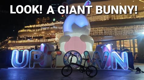 4k Look A Giant Bunny At Uptown Mall Bonifacio Bgc The Chinese New