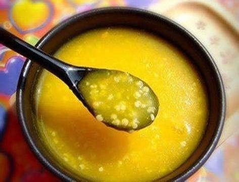 小米粥怎样才能熬出米油糖尿病人喝小米粥时注意几件事 下锅