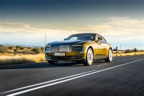 Discover Rolls Royce Spectre