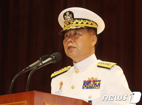 신임 해군참모총장 취임사