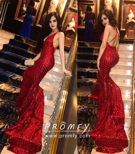 Amazing Red Striped Sequin Open Back Plunging V Neck Mermaid Formal Dress