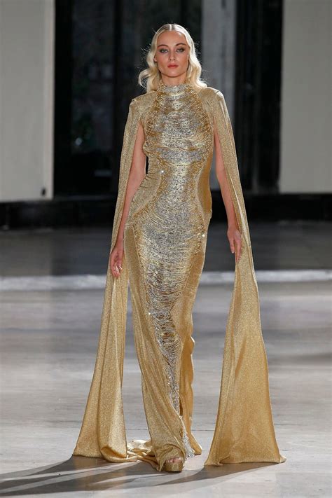 Tony Ward Couture Spring Summer 2023 Paris NOWFASHION
