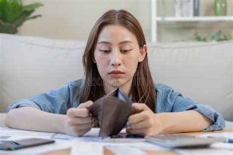 Stressed Problem Business Person Woman Holding And Open Empty Wallet