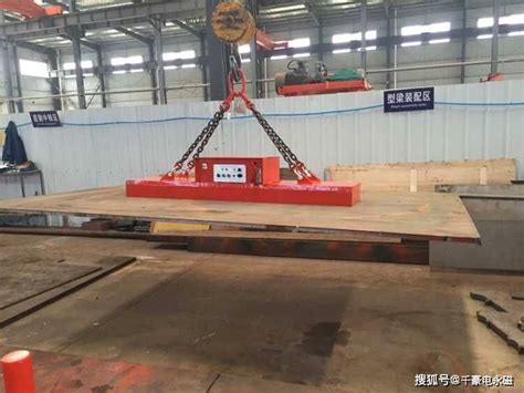 吊钢板专用吊具为何都选择电永磁吊具原因有这些 千豪快讯 方式 操作 工作