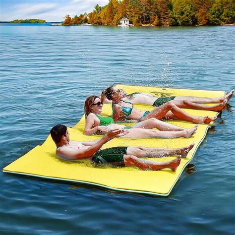 Floating Mat