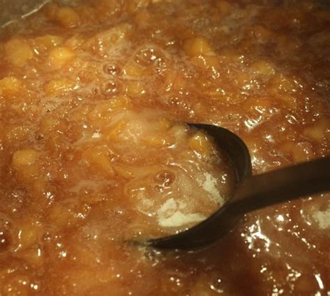 Pink Tinted Blackberry Peach Jam Bread Experience