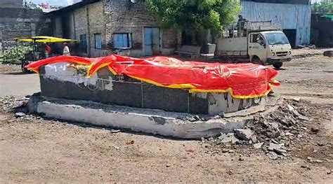 Tipu Sultans Memorial Removed टिपू सुलतान यांचे स्मारक हटविले वाद