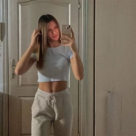 Alina Ćatović Catovicalina • Threads Say More