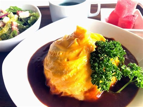 佐野ランチ「ドレスドオムライス～デミグラスソース」 市川市の産婦人科「佐野産婦人科」