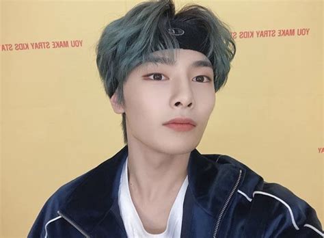 Yang Jeongin Jeongin Hair Color Jeongin Blue And Pink Hair