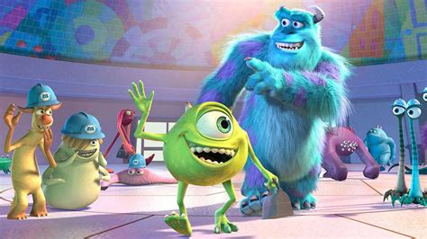Monsters Incs Billy Crystal Whipped Out The Mike Wazowski Voice At