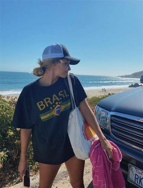 Pin Auf Aeshetic Sommer Strand Outfit Outfit Inspirationen Surfergirl Style