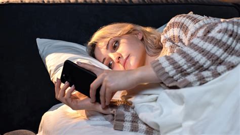 Uso Das Redes Sociais Antes De Dormir Afeta O Sono Revela Estudo W